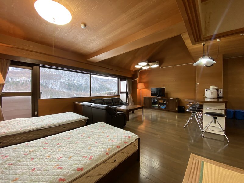 【草津：リゾート不動産】中古マンション：ファインビュー草津 980万円 1LDK＋グルニエ 37359 エンゼル不動産 草津店